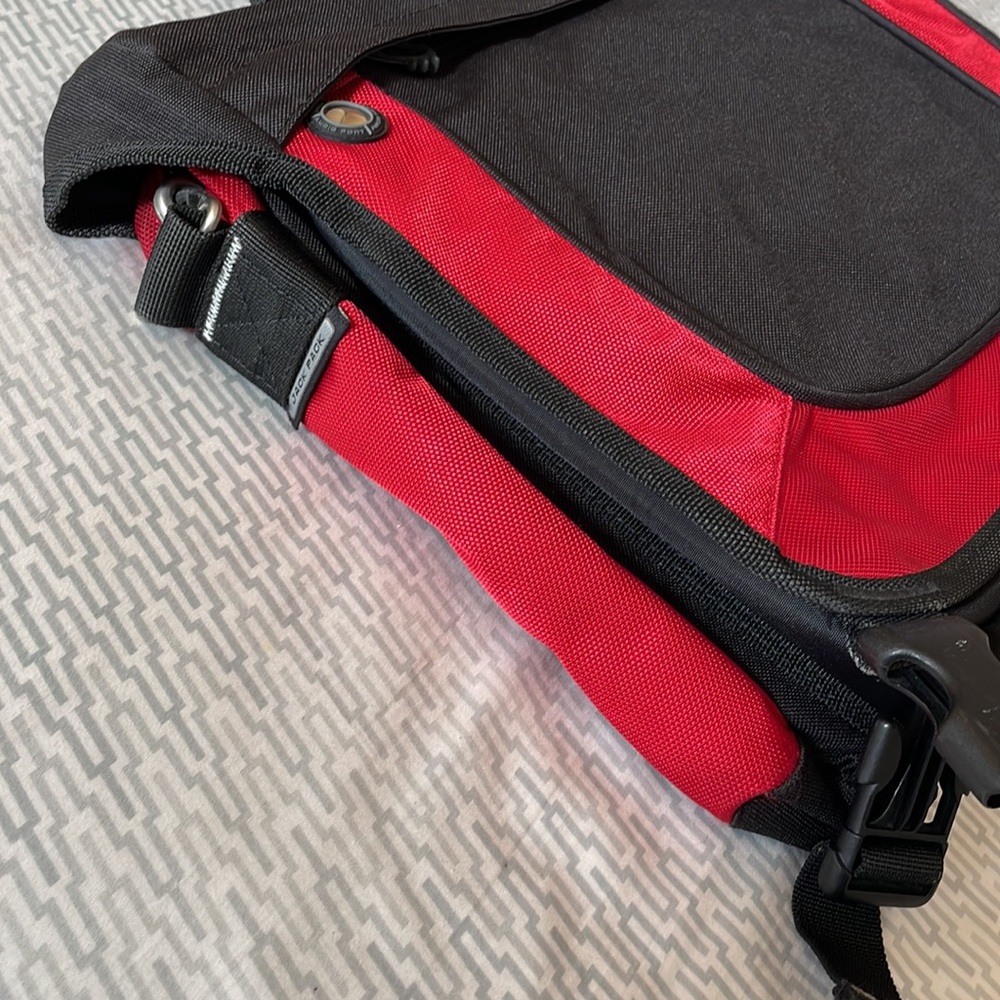 Ogio Messenger Briefcase Laptop Jack Pack Red Black - Gem